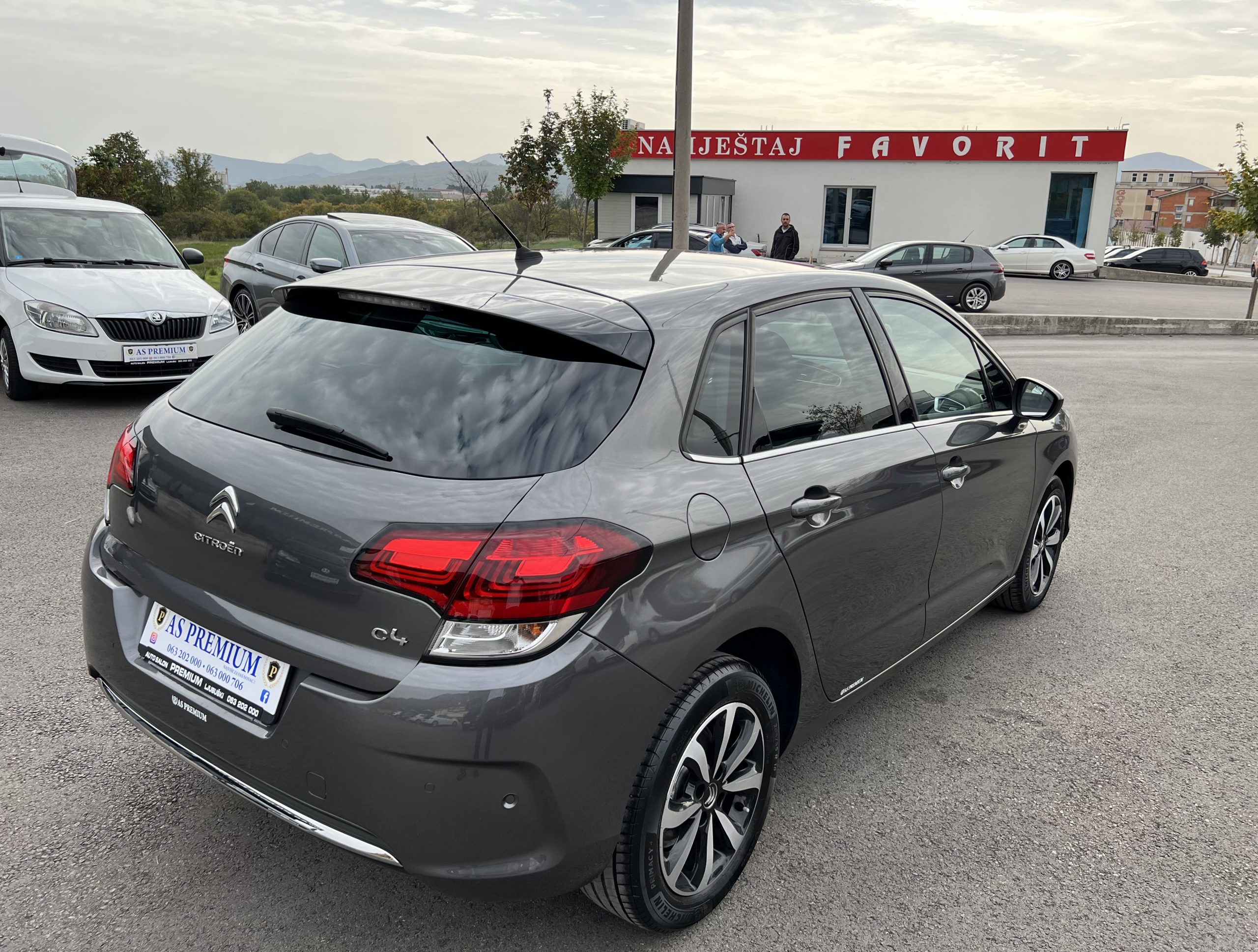 Citroen C4 1.6 BlueHDI Exclusive Millenium -FACELIFT - Auto salon ...