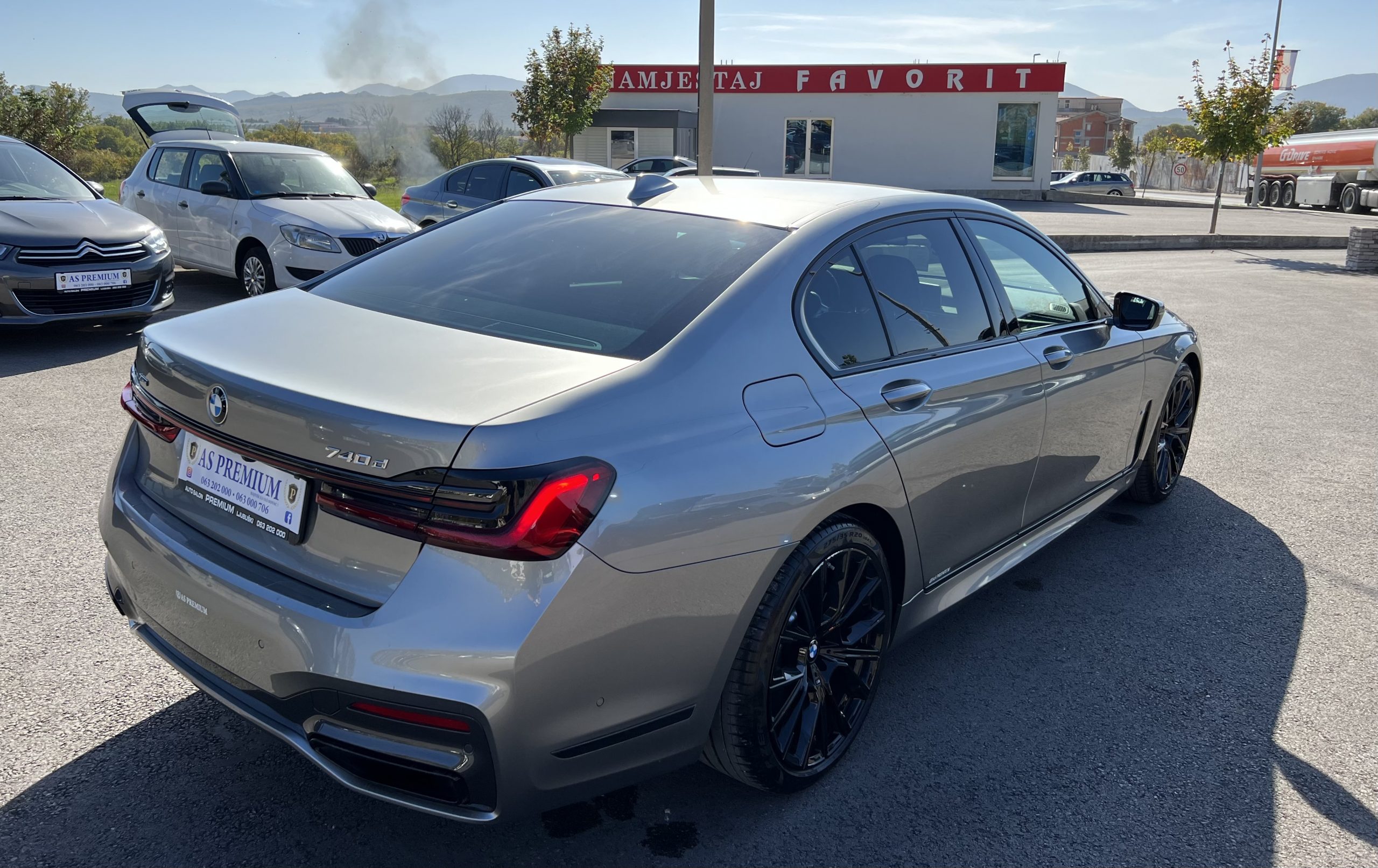 BMW 740d Facelift 2022G M paket 340ks - Auto salon Premium Ljubuški