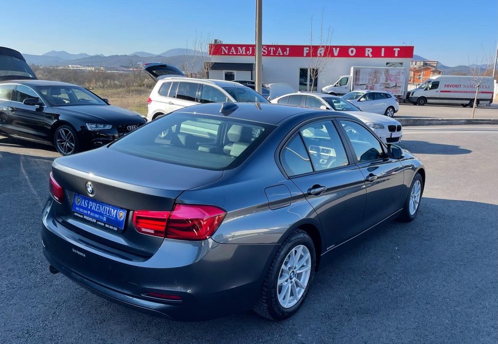 BMW 318 D F30 SPORT LINE -FACELIFT- Auto salon Premium Ljubuški